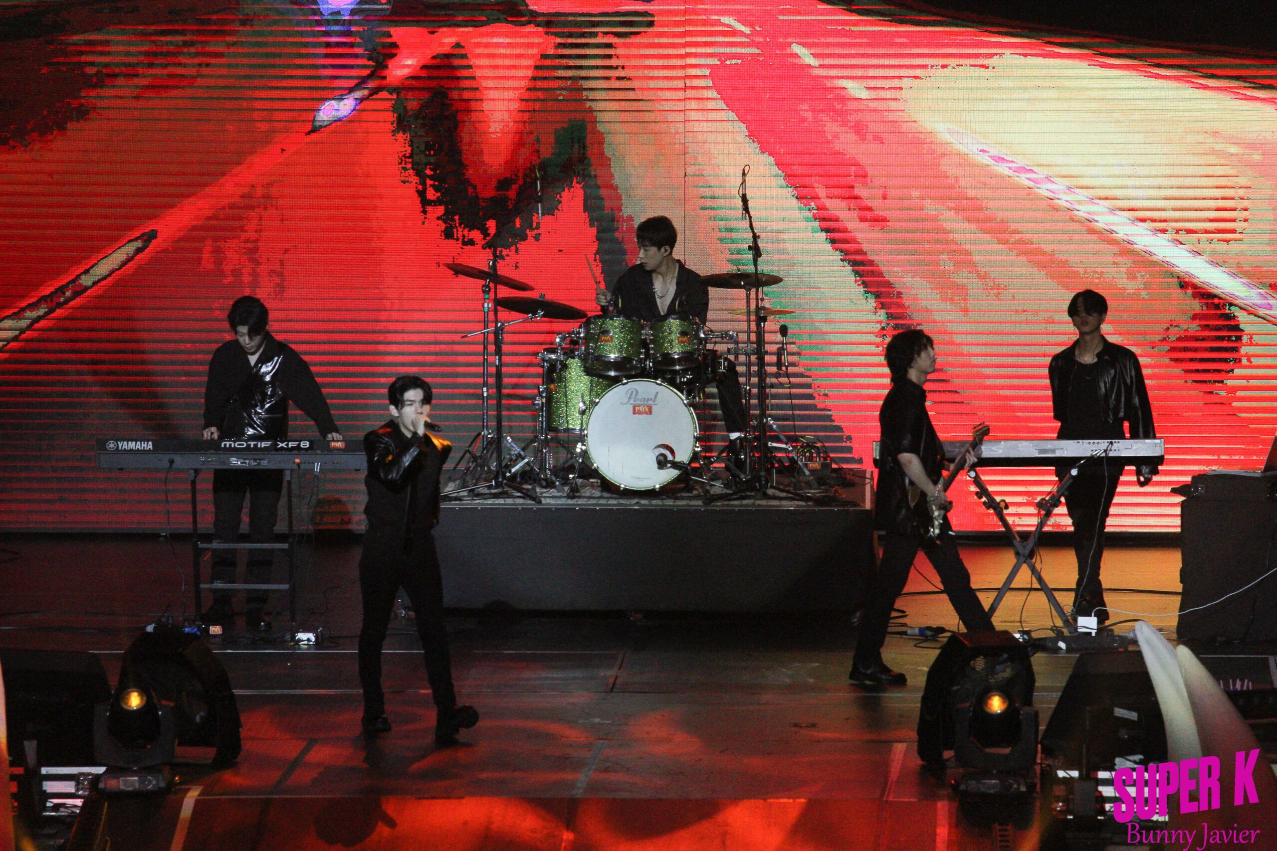 In Photos: GAHO x KAVE in 'Hallyuween 2022' - Inquirer Super